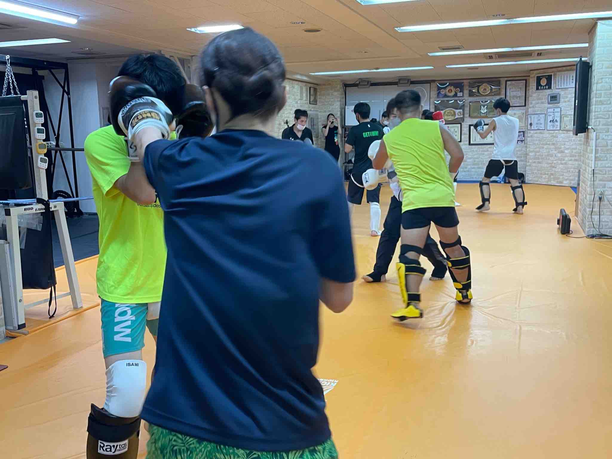 キックボクシングで効率的にダイエット！初心者向けの始め方とコツ » キックボクシングジム KICK LAB